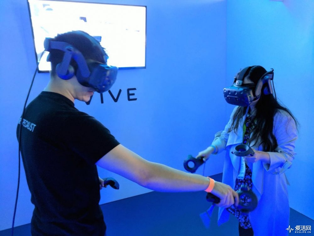 CES2018 | VR手撕恶魔不过瘾 我们在赌城用Vive Pro偷跑了《头号玩家》 | 爱活网 Evolife.cn