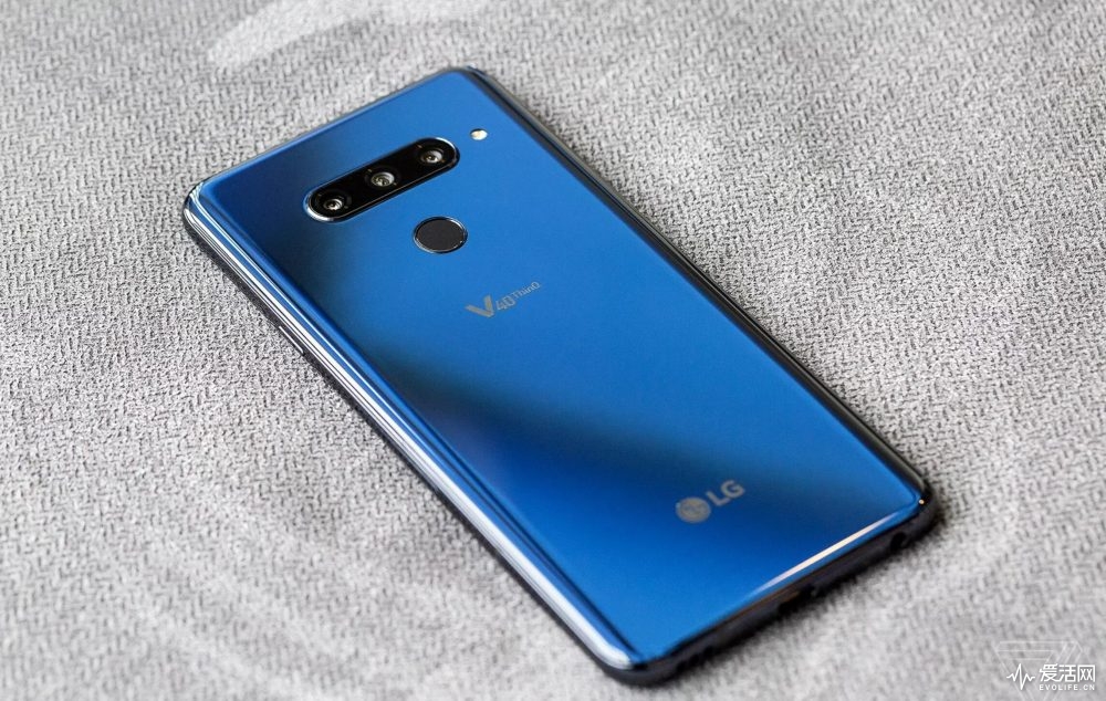 LG V40 ThinQ正式发布，来看看有五颗摄像头的手机长什么样 | 爱活网 Evolife.cn