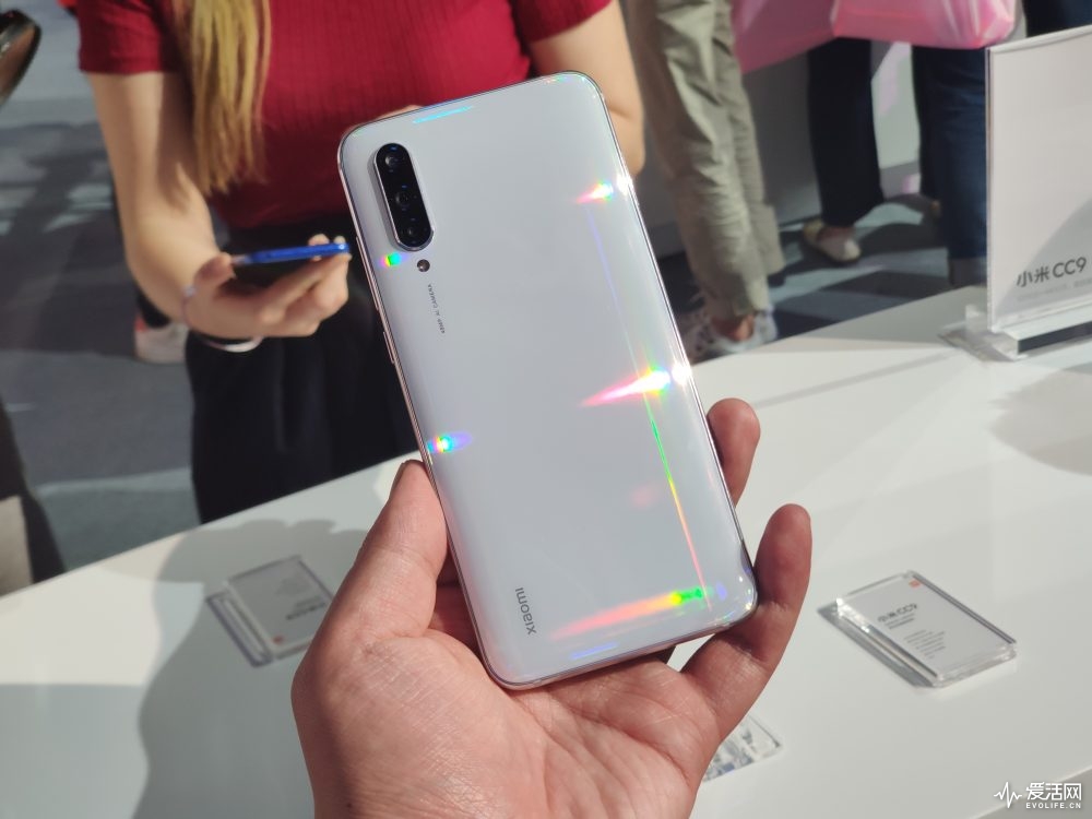 小米CC9发布，一台小米制造的美图手机诞生了 | 爱活网 Evolife.cn