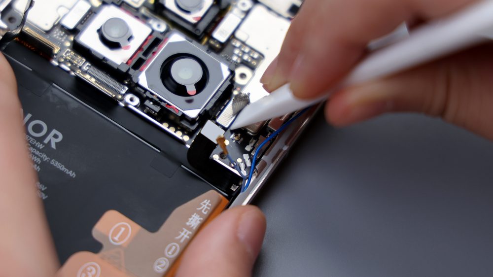 荣耀Magic6首发拆解：设计思路就是“能省的省 该花的花” | 爱活网 Evolife.cn