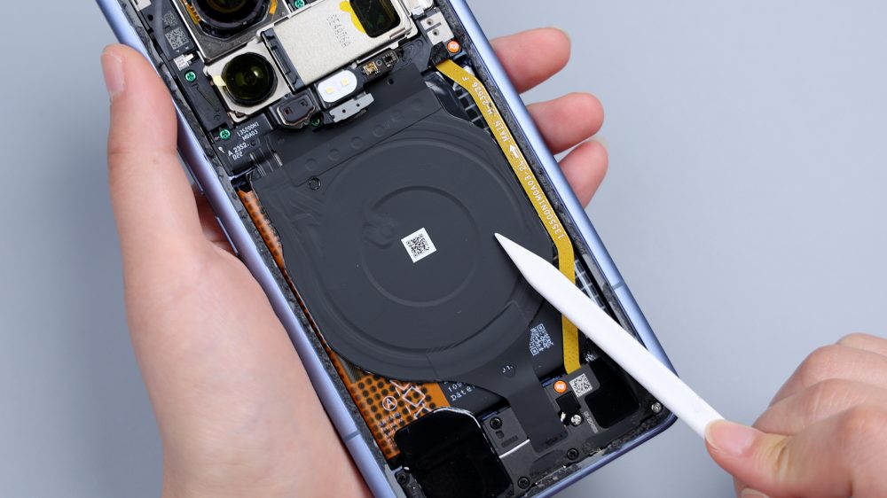 小米14 Ultra首发拆解：把“老瓶装新酒”玩出新高度 | 爱活网 Evolife.cn