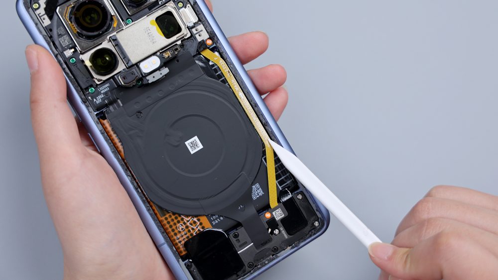 小米14 Ultra首发拆解：把“老瓶装新酒”玩出新高度 | 爱活网 Evolife.cn