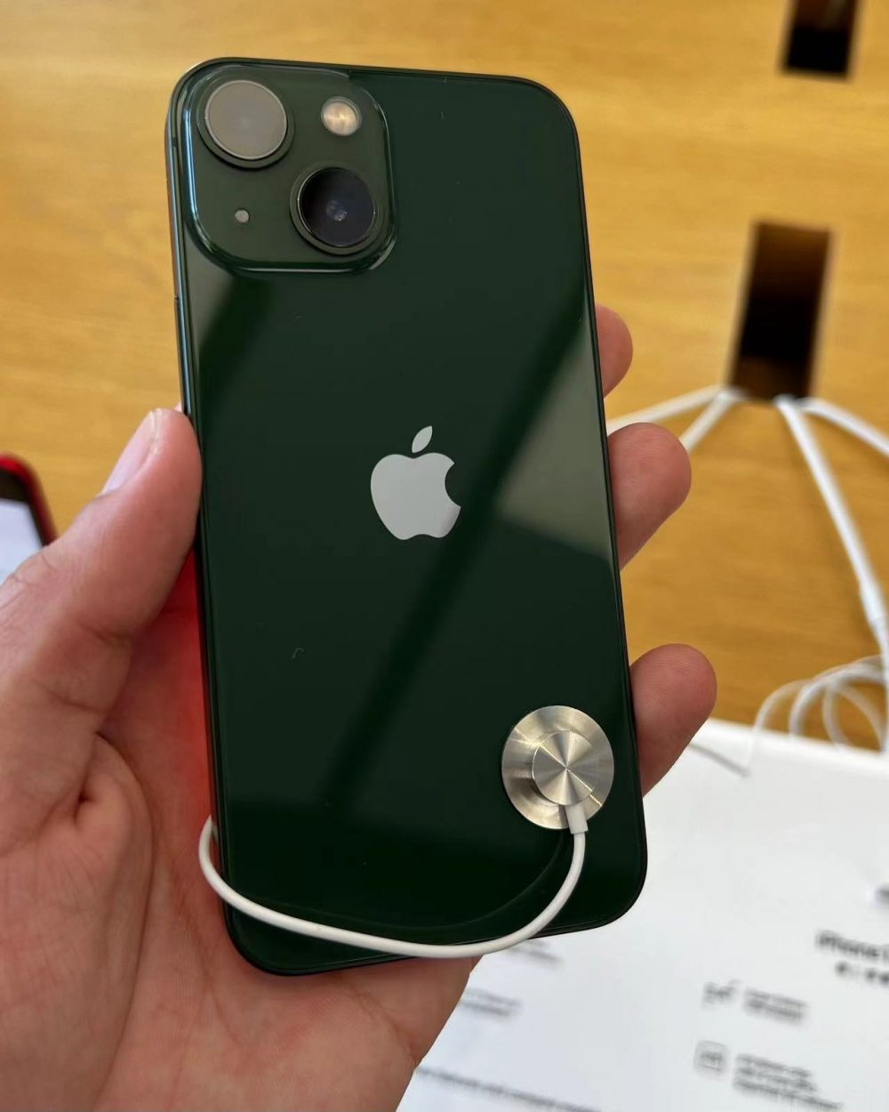 更轻更薄，这款未来的iPhone 有点炸裂！ | 爱活网 Evolife.cn